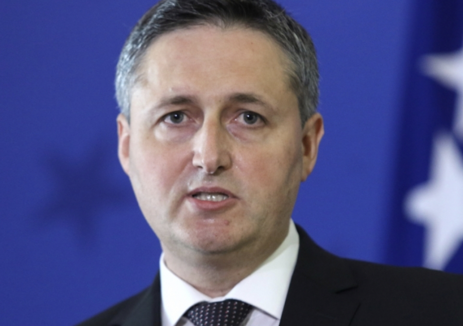 Bećirović: NATO i EU su neupitni vanjskopolitički prioriteti BiH - Kroz ...